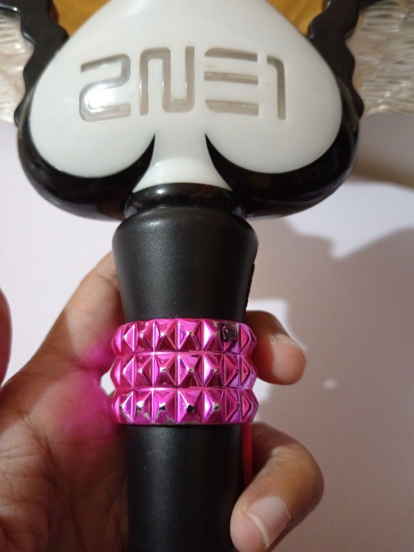 Rare 2ne1 Lightstick Japan version Kpop Legends Vintage, Hobbies & Toys ...