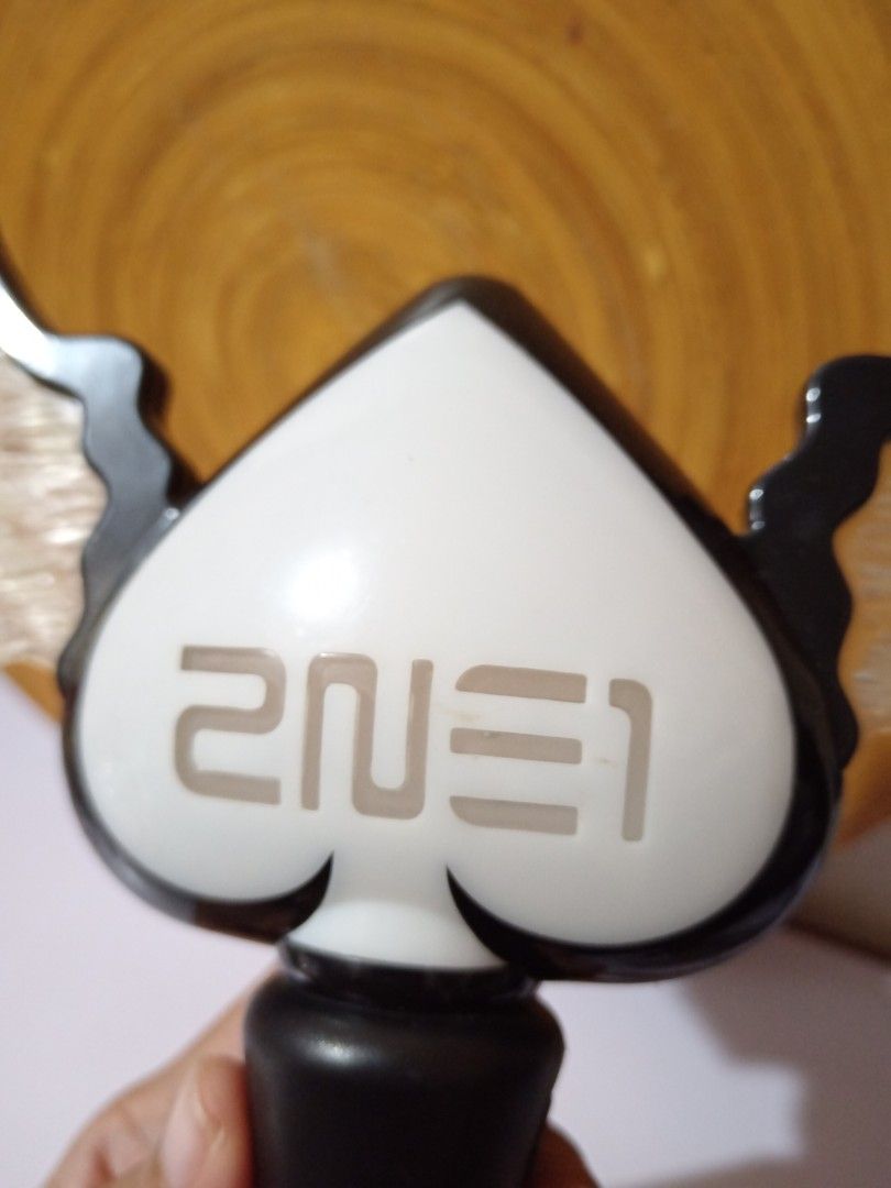 Rare 2ne1 Lightstick Japan version Kpop Legends Vintage, Hobbies & Toys ...