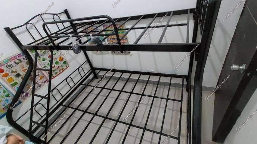 R-type double deck Queen size lower bed *no foam included on Carousell