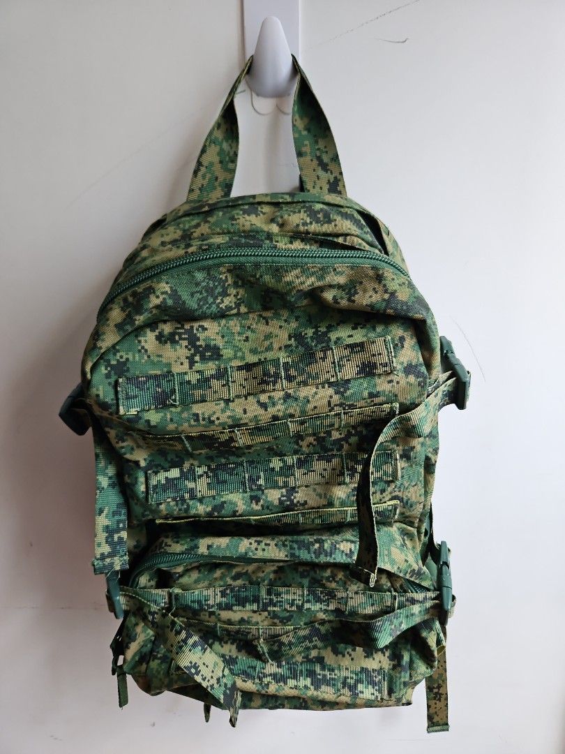 SAF army bag, Men's Fashion, Bags, Backpacks on Carousell