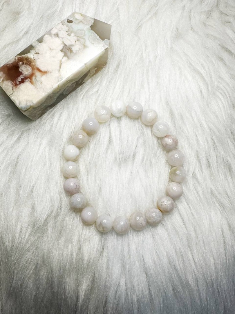 Sakura Agate Bracelet (Cherry Blossom) on Carousell