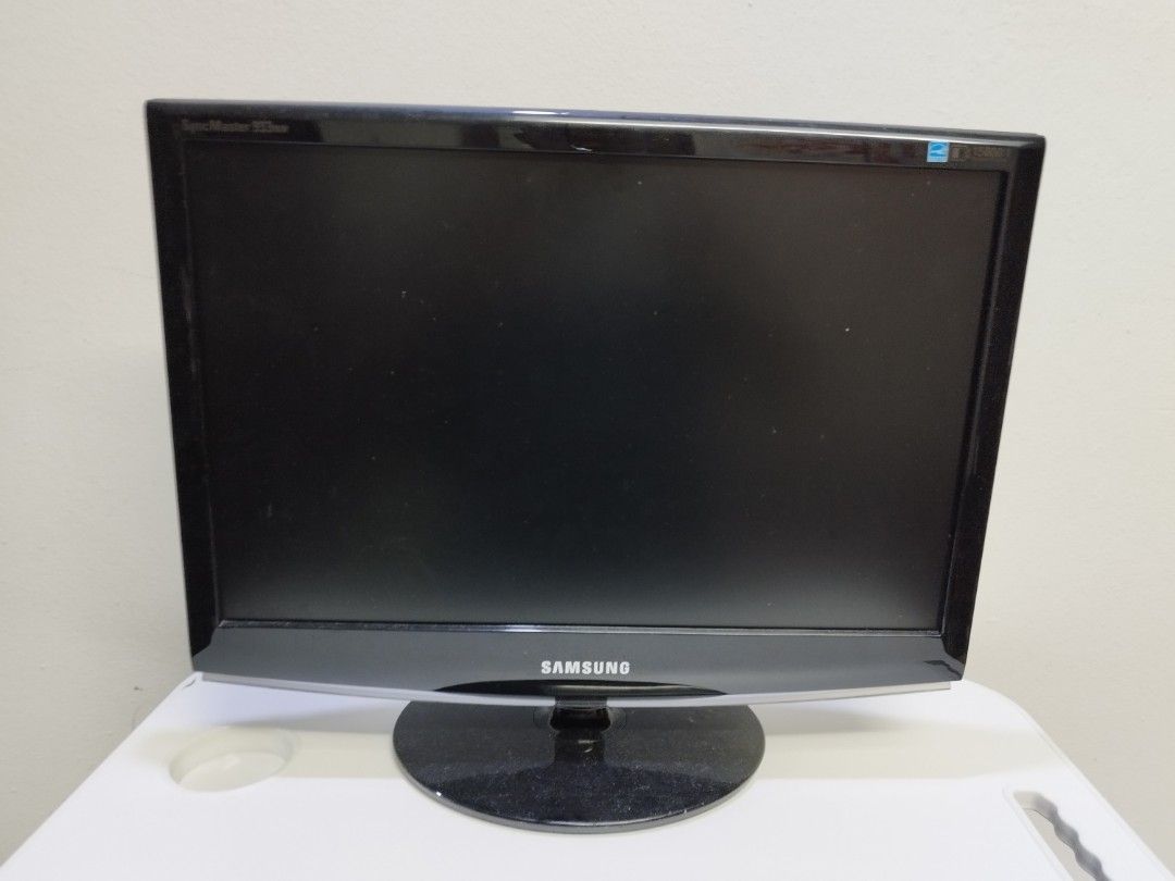 Samsung Monitor SyncMaster 933NW Plus LCD TFT 19 Wide Digital (1440 x ...