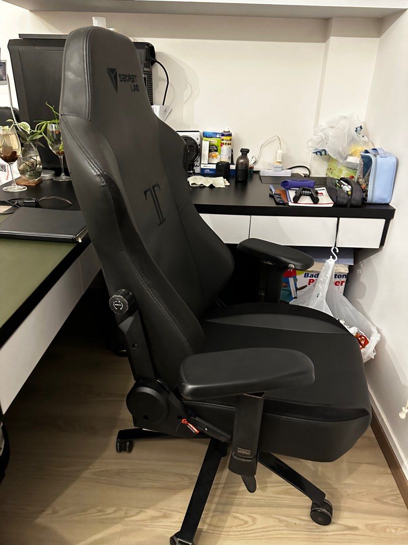 Secret Lab Titan 2020, Furniture & Home Living, Furniture, Chairs on ...