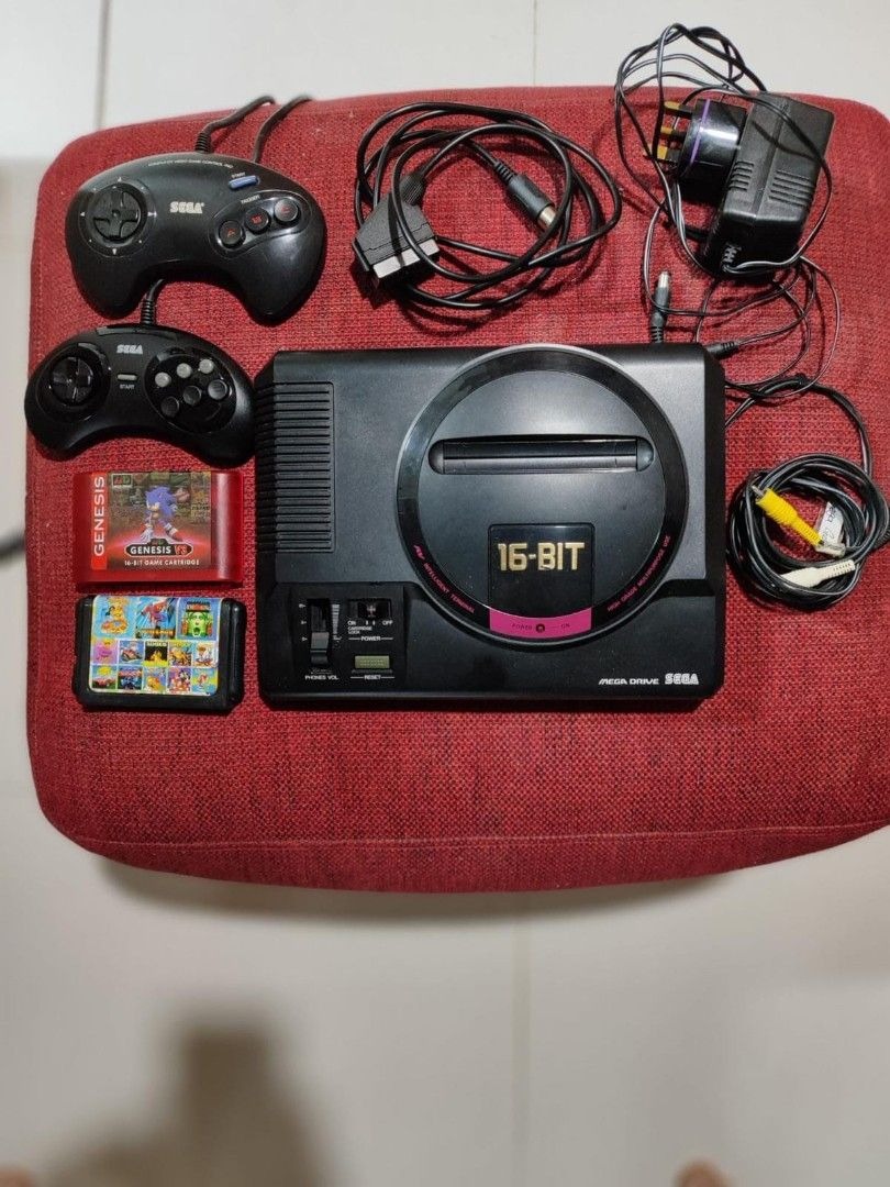 Sega Mega Drive/Genesis full set with Everdrive, controllers, composite ...