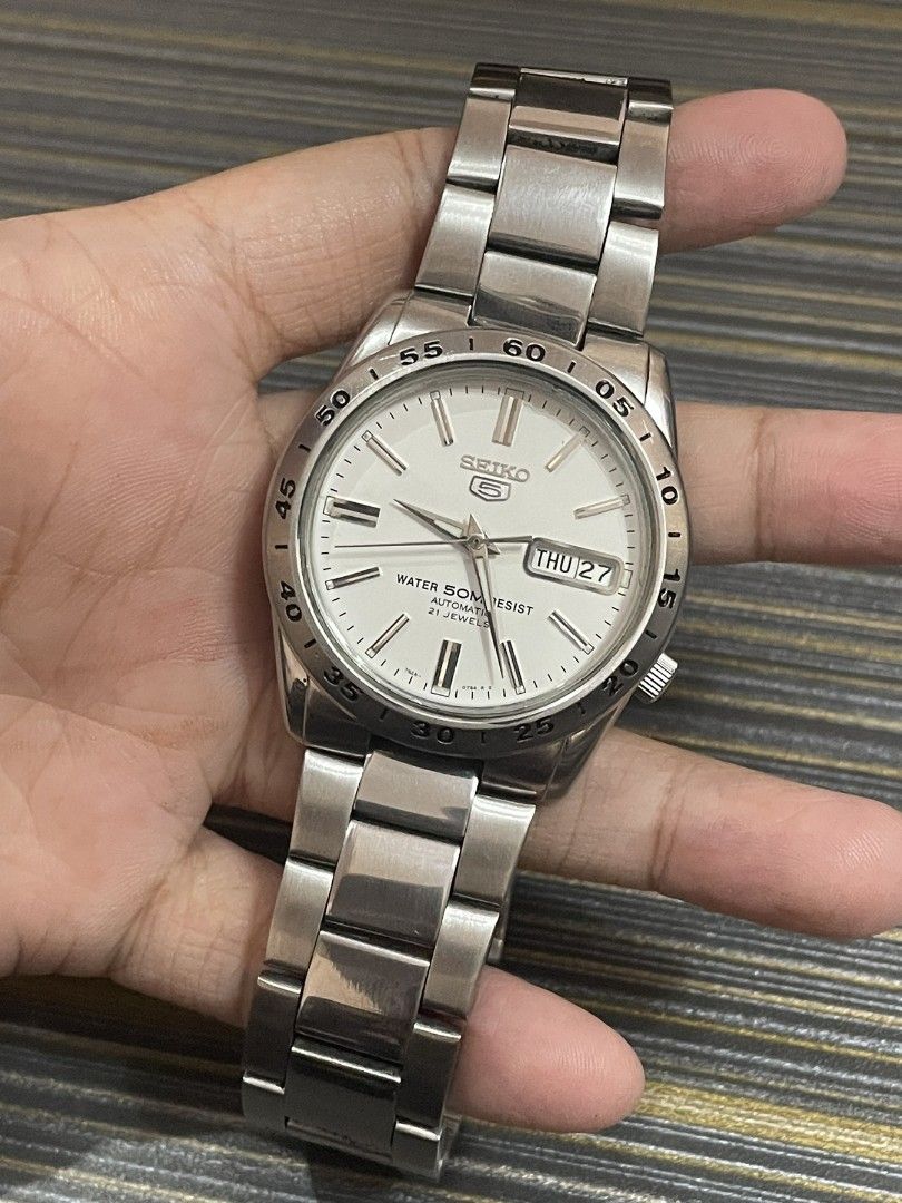 Seiko 5 Explorer, Men's Fashion, Watches & Accessories, Watches on ...