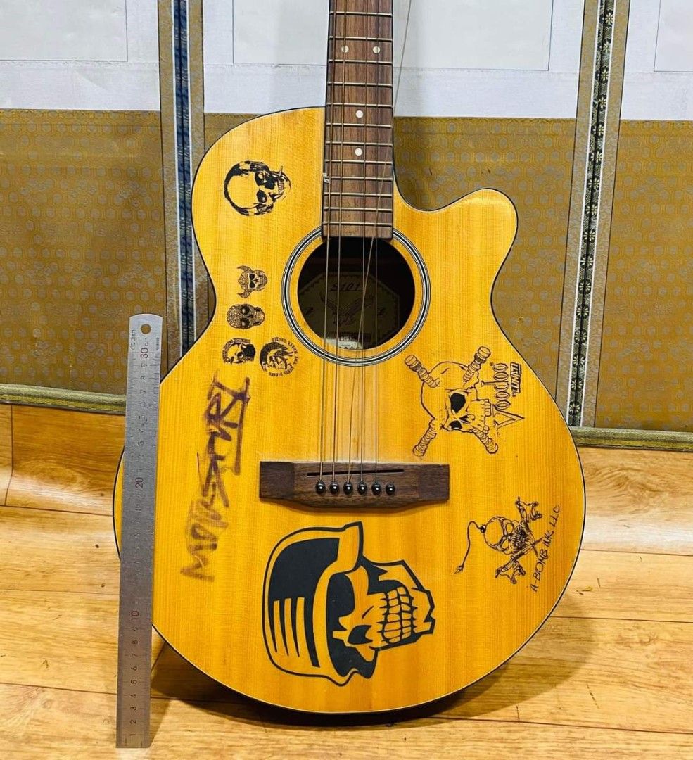 Sejung guitar, Hobbies & Toys, Music & Media, Musical Instruments on ...