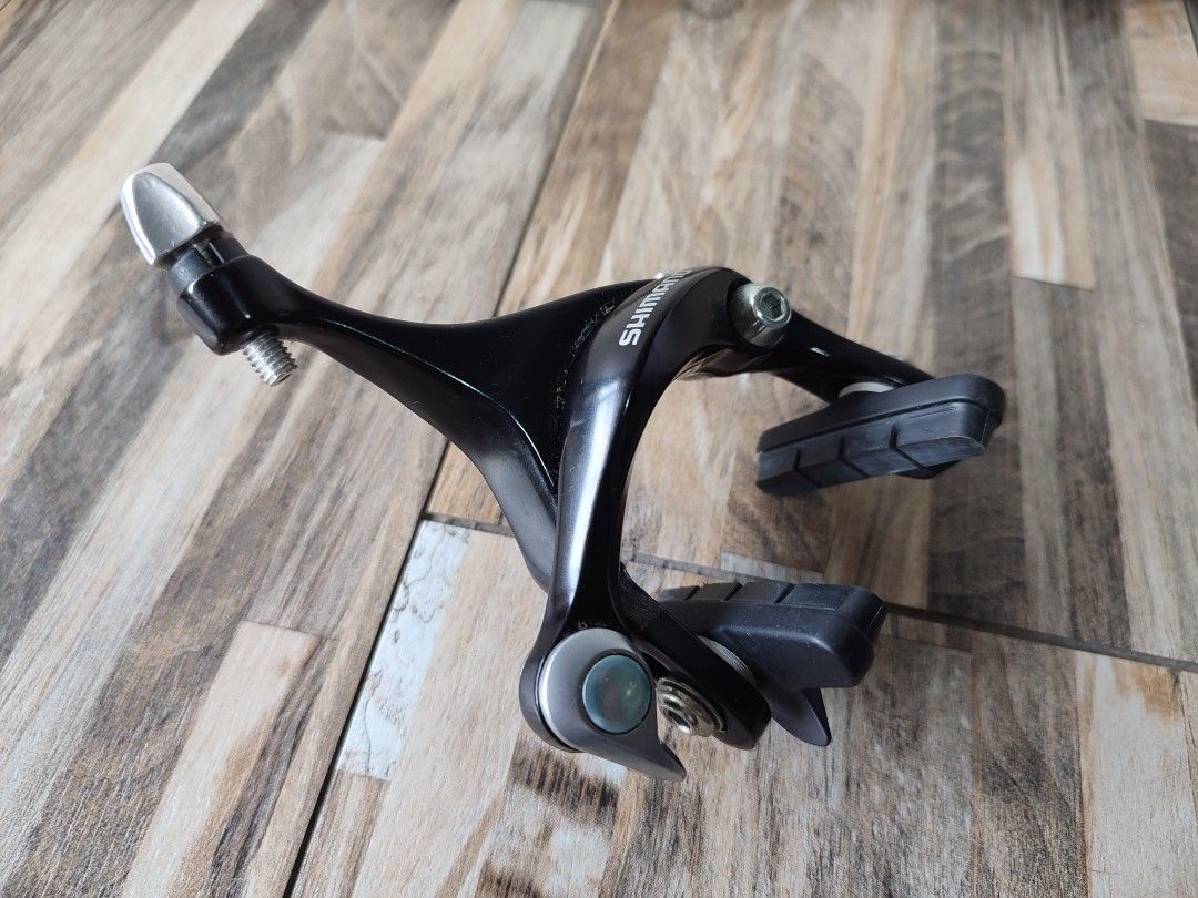 Shimano BR-R561 Dual-Pivot Brake Caliper (Rear), Sports Equipment ...