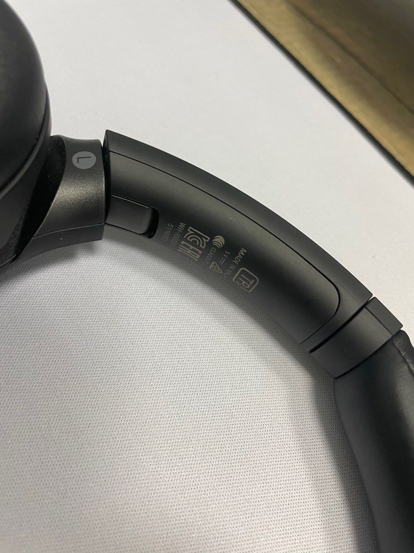 Sony Headphones WH1000-XM4 with lossless player, Audio, Headphones ...