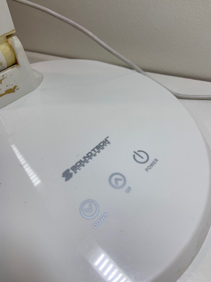 Soundteoh LED study desk Table Lamp, Furniture & Home Living, Lighting ...