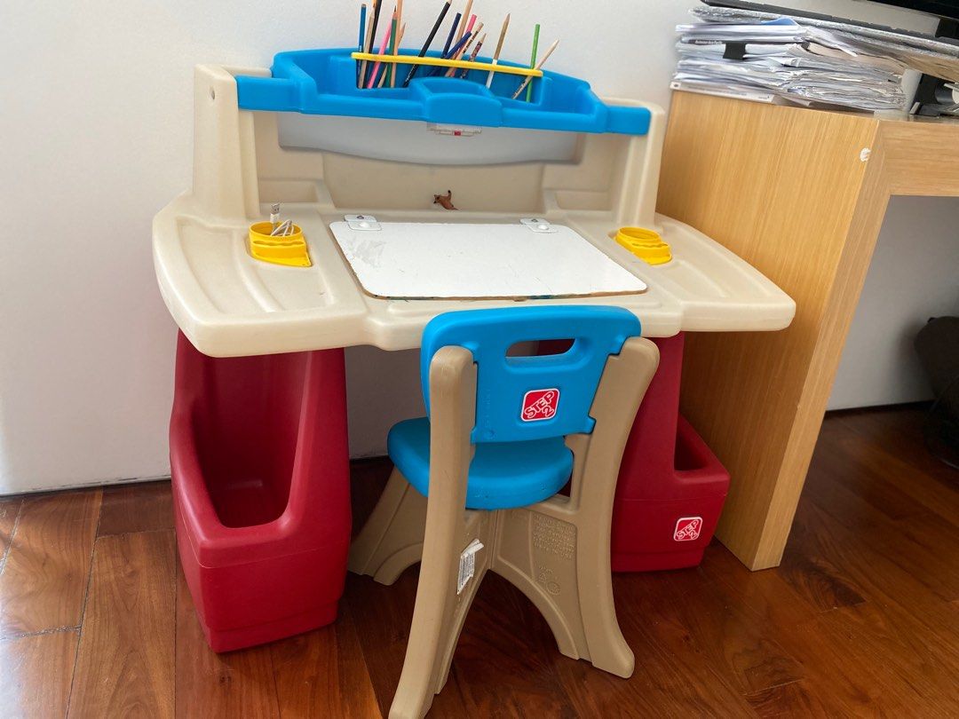 Step2 Children’s desk bureau writing table with chair, Babies & Kids ...