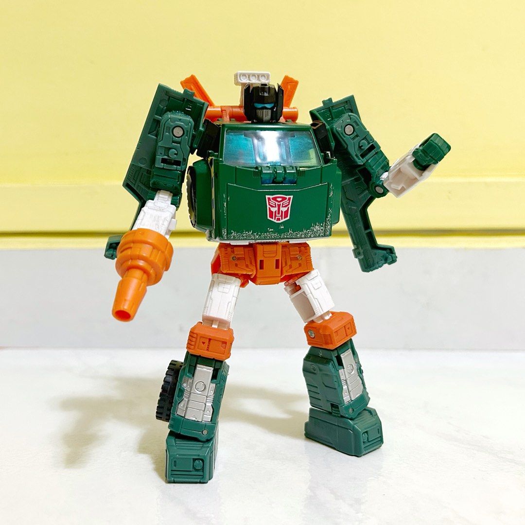 Transformers Earthrise Hoist, Hobbies & Toys, Toys & Games on Carousell
