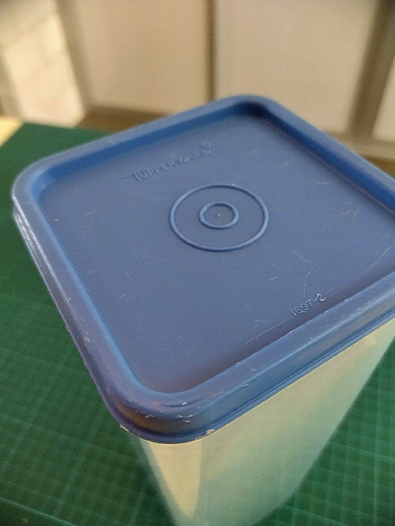 Tupperware for Cake, Food & Drinks, Homemade Bakes on Carousell