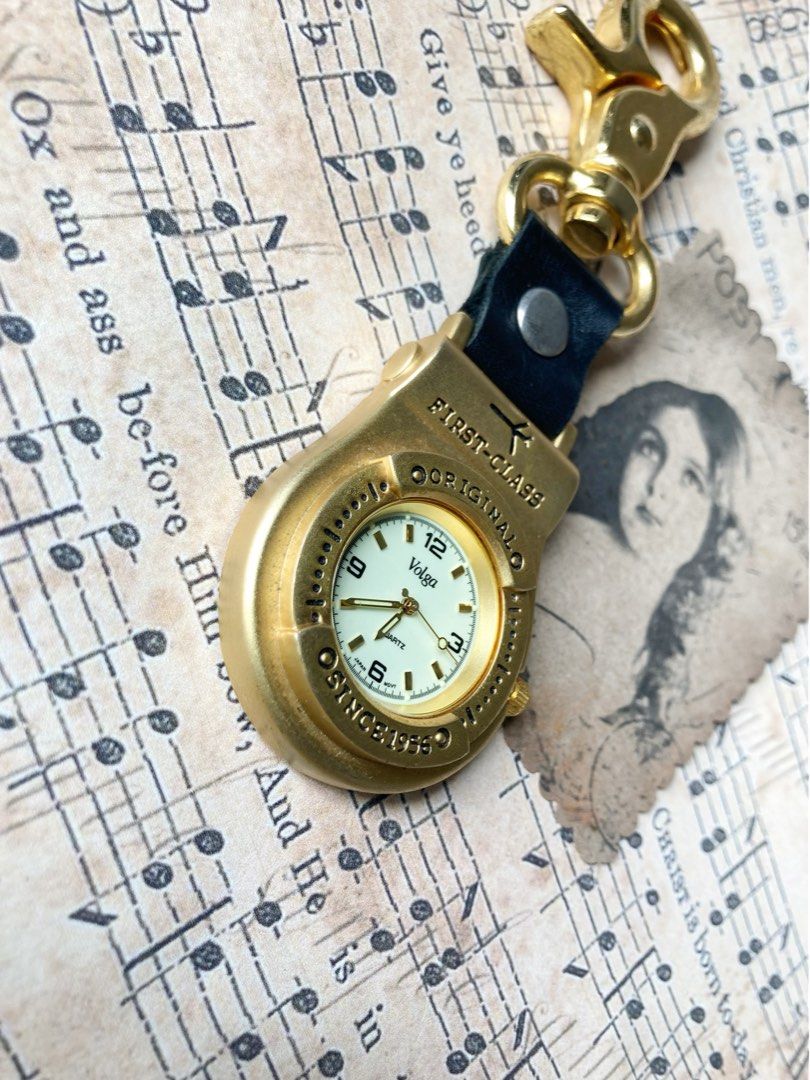 Vintage Volga Glow In The Dark Keychain Watch, Women's Fashion, Watches ...