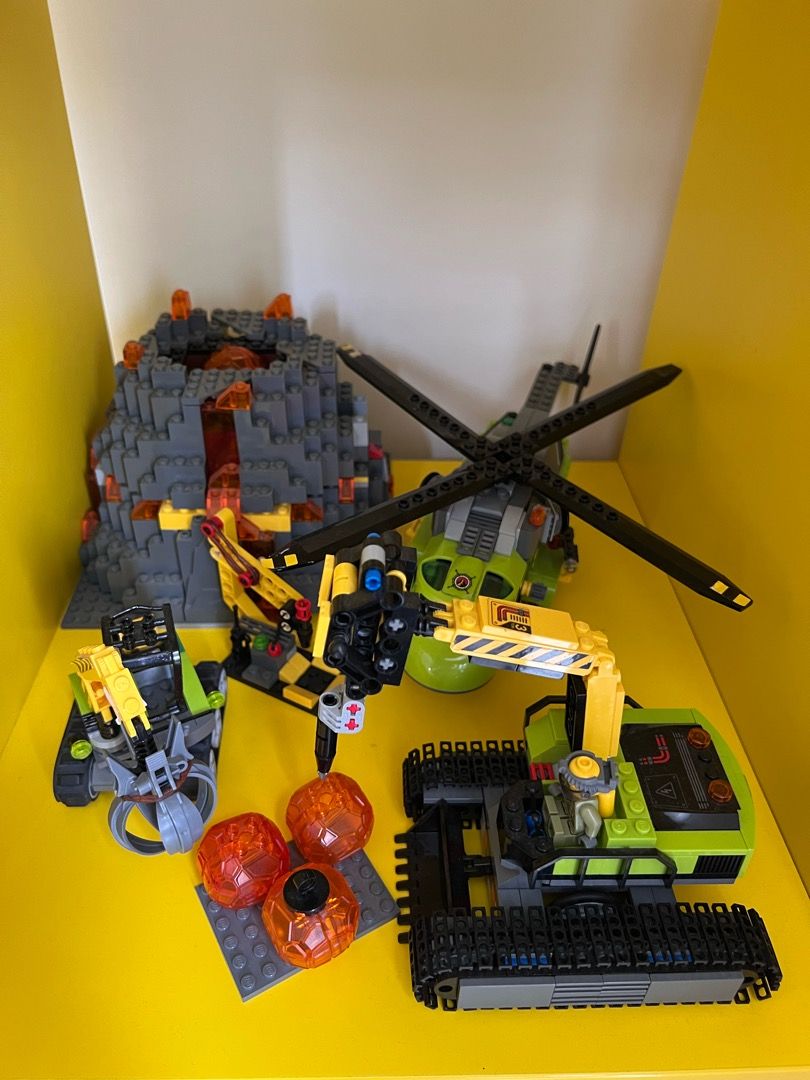 LEGO CITY Volcano Set, Hobbies & Toys, Toys & Games on Carousell