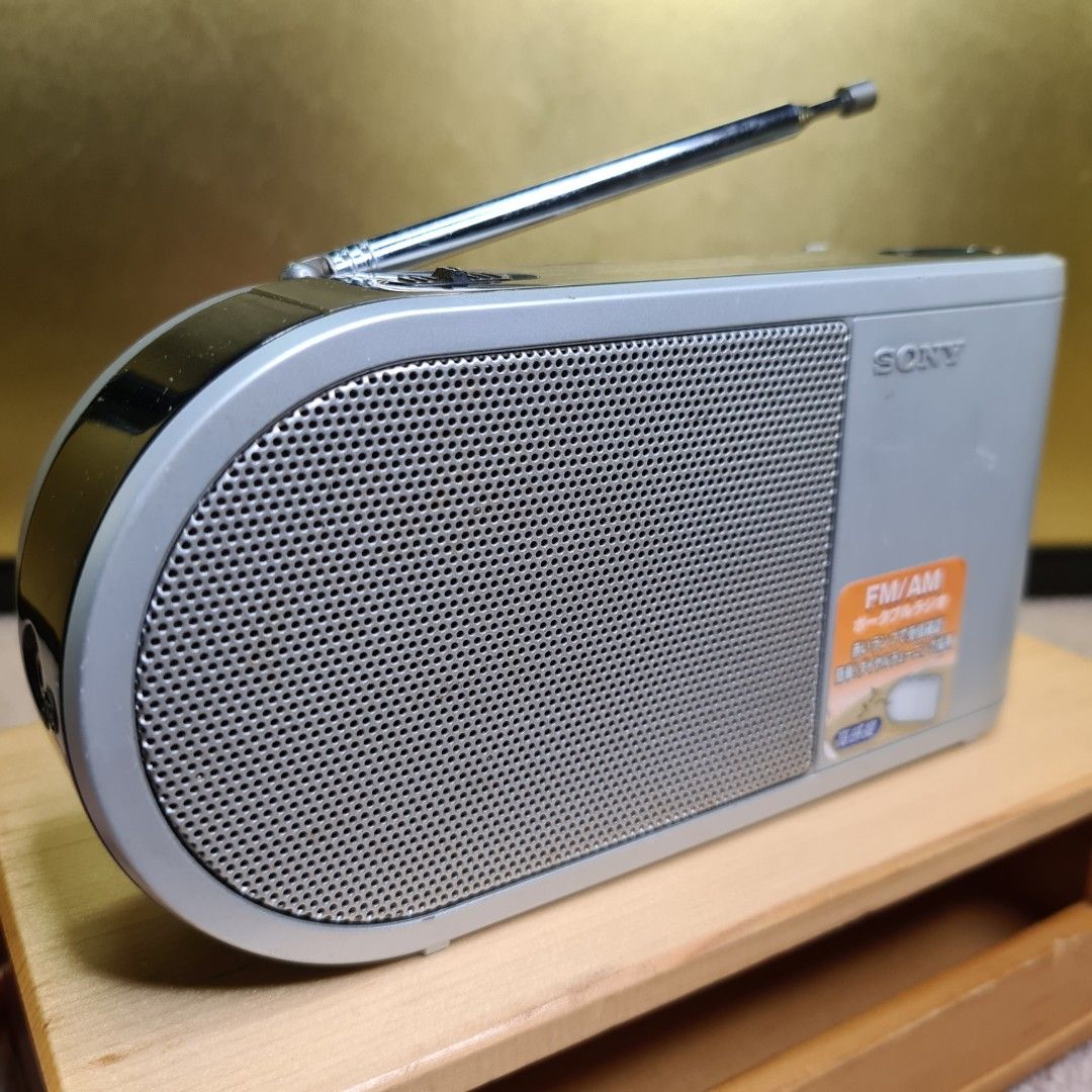 W17 x D4 x H8.6cm SONY PORTABLE RADIO AM/FM MODEL ICF-304 on Carousell