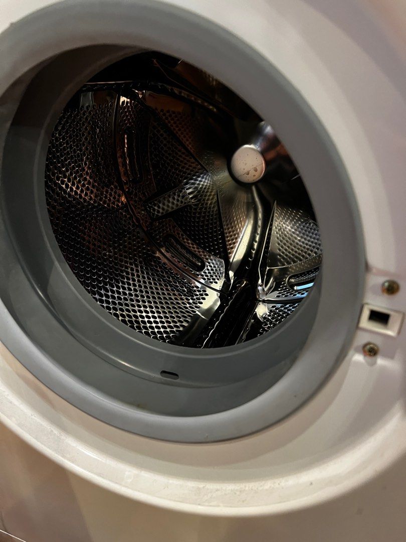 Whirlpool Stackable Front Load Washing Machine and Dryer, TV & Home ...