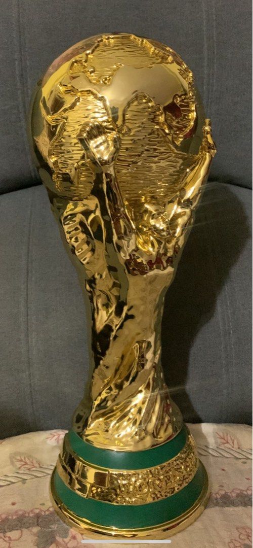 World Cup Trophy ( Replica definitely), Hobbies & Toys, Memorabilia ...