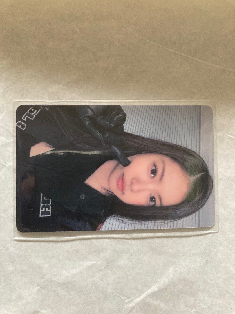 Wts lesserafim lsfm garam fearless pob, Hobbies & Toys, Memorabilia ...