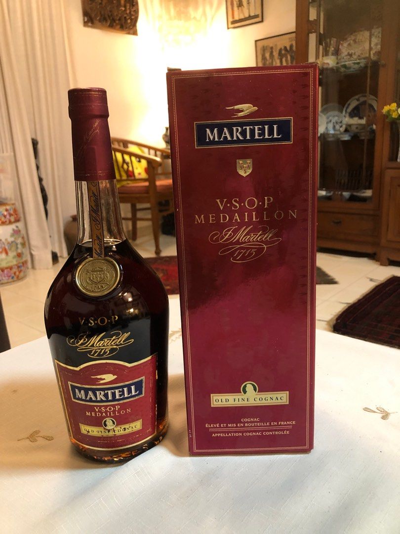 Martell V.S.O.P Medaillon Martell 1715 OLD FINE COGNAC 1 litre, Food & Drinks, Alcoholic ...