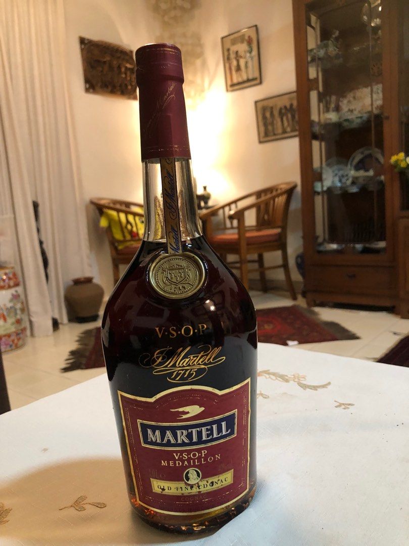 Martell V.S.O.P Medaillon Martell 1715 OLD FINE COGNAC 1 litre, Food & Drinks, Alcoholic ...