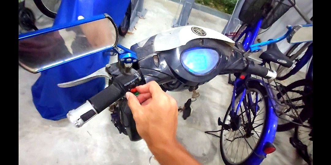 THROWING AWAY SUV-7 Blue Tag Straight Frame Setup E-Bike PAB power ...