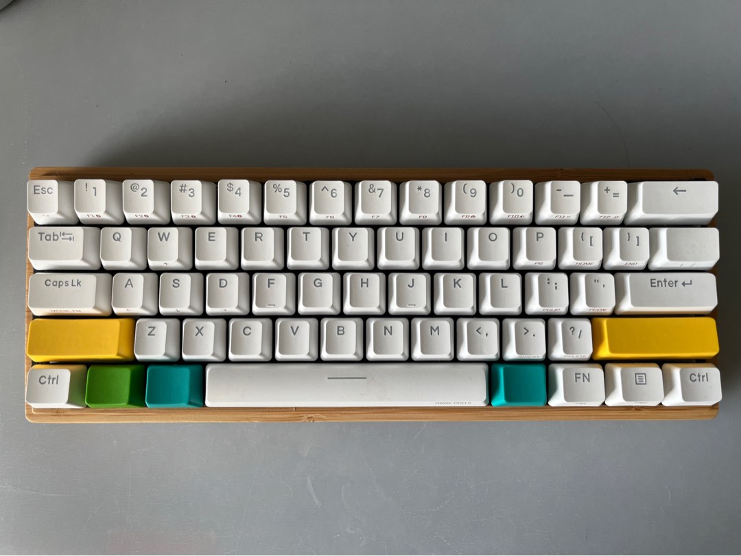 Anne pro 2 Bluetooth keyboard with wood casing for sale!!, Computers ...