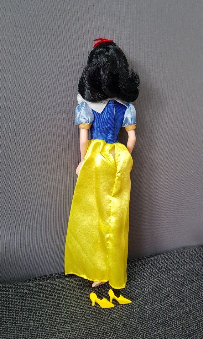 Barbie Doll Snow White Hobbies And Toys Toys And Games On Carousell