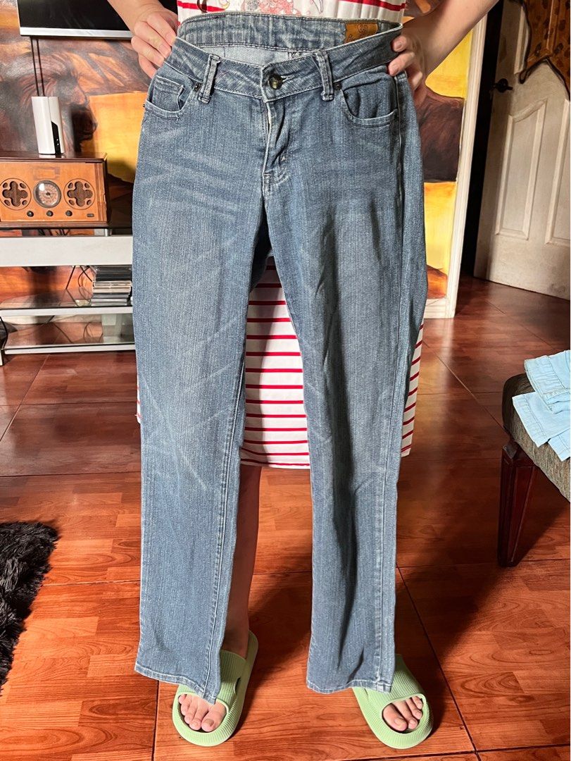 Bench Herbench overhauled faded blue jeans on Carousell