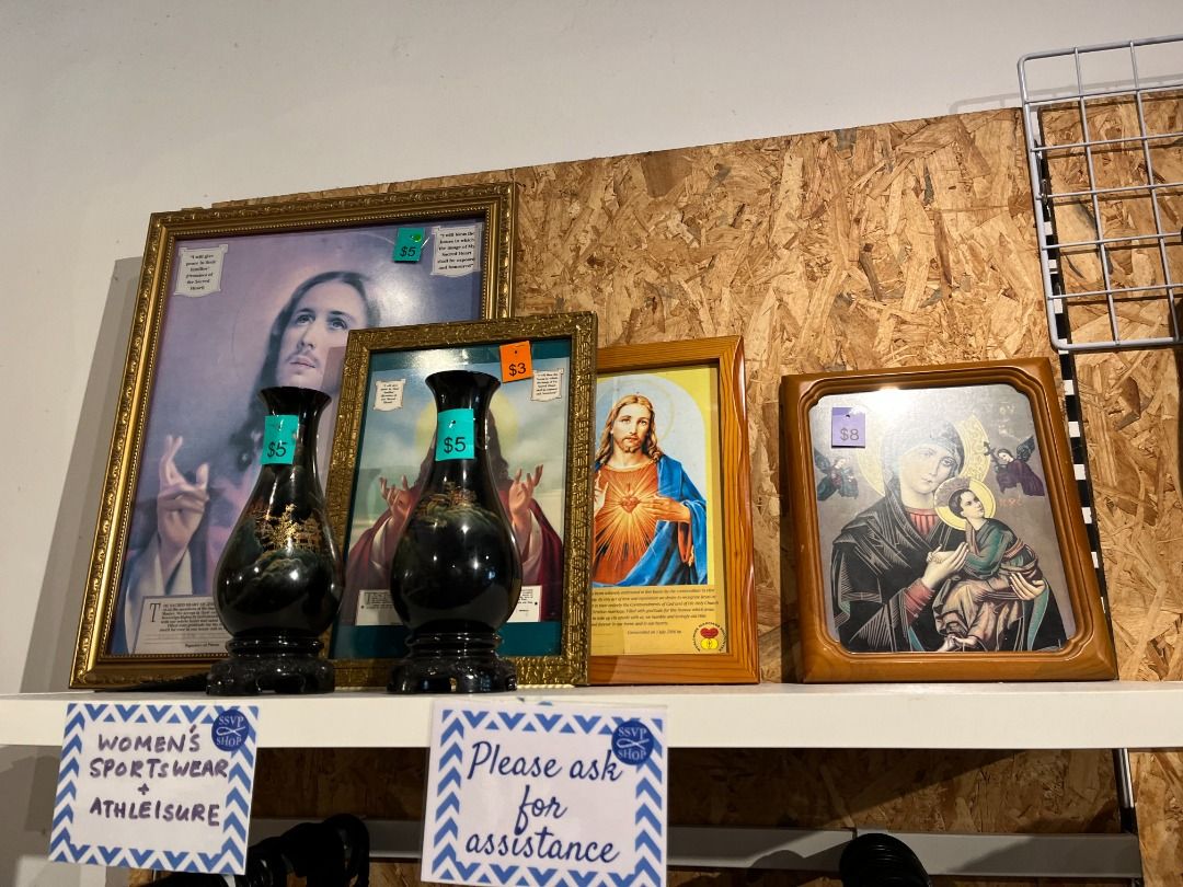 Catholic religious items: pictures, prayers, rosaries, cross, Hobbies ...