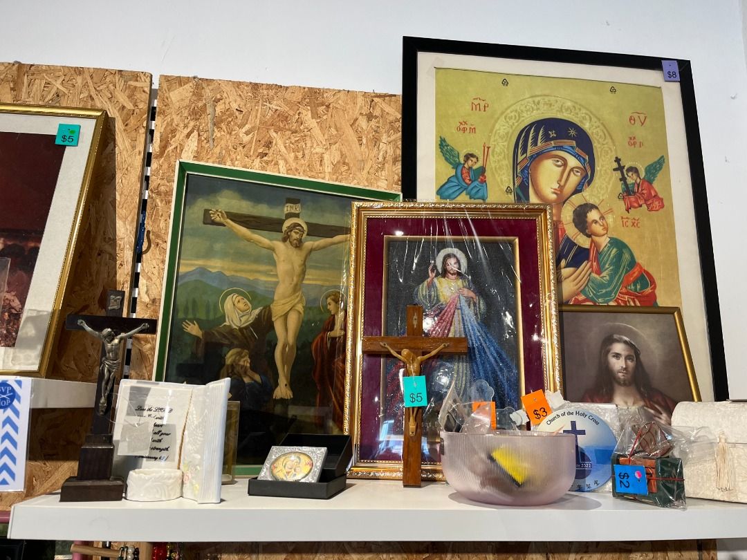 Catholic religious items: pictures, prayers, rosaries, cross, Hobbies ...