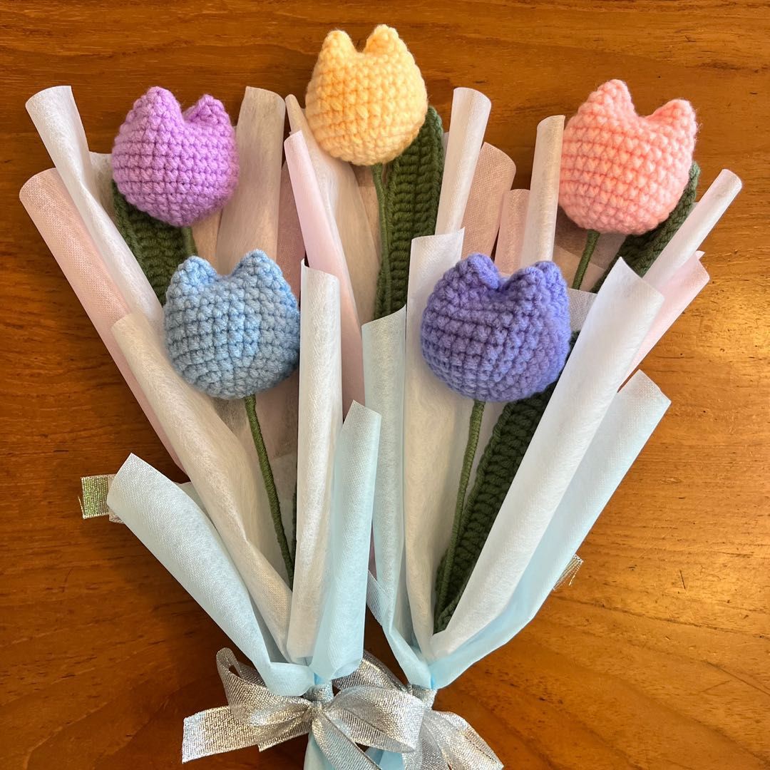 Crochet Flower Chubby Tulip Single Stalk Bouquet #Graduation, Hobbies ...