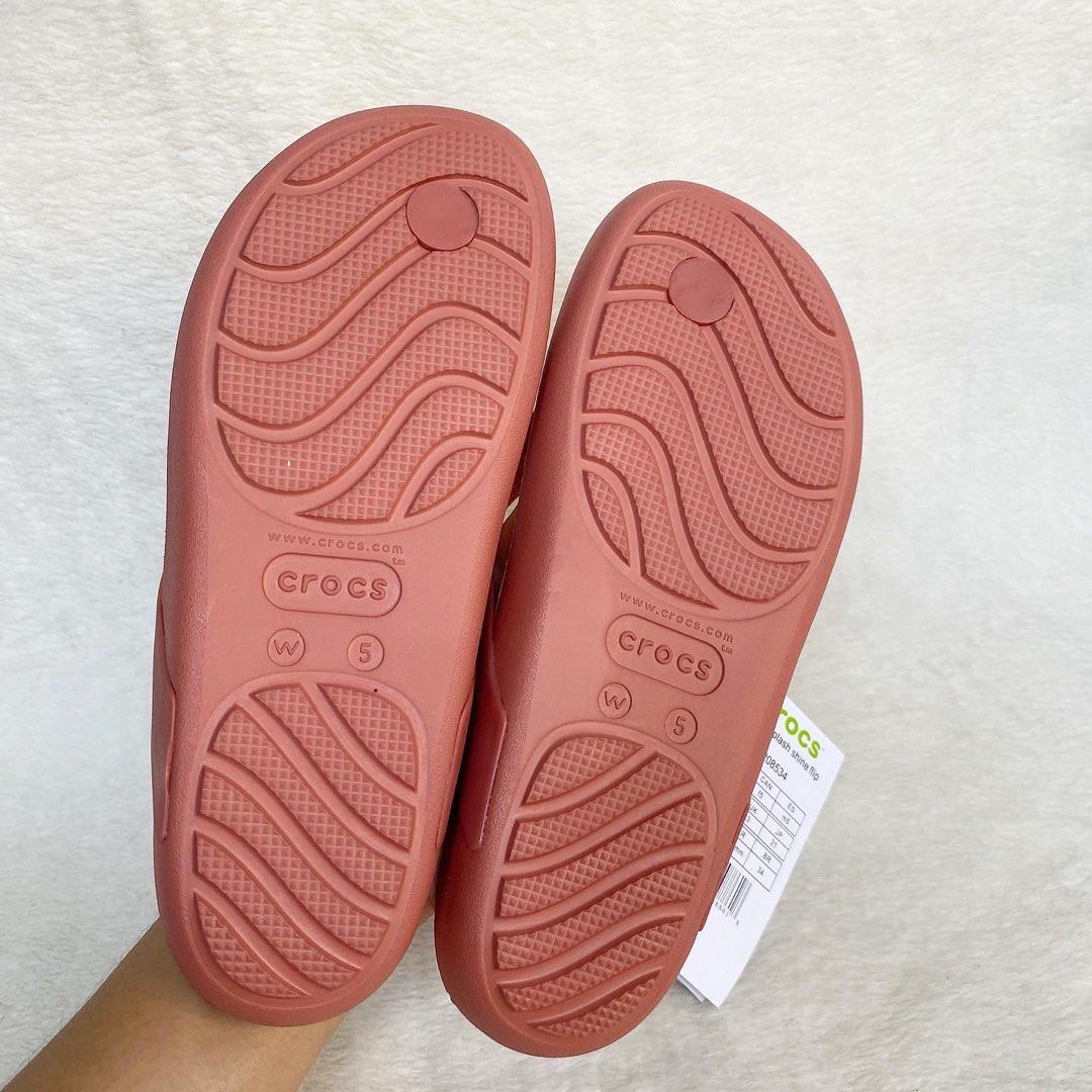 CROCS SPLASH SHINE FLIP SIZE 5, Women's Fashion, Footwear, Flats ...