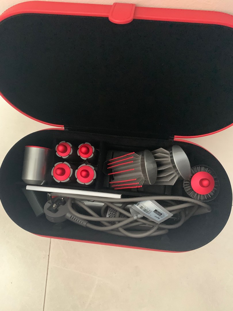 Dyson Airwrap Complete with box and original packaging , Beauty ...