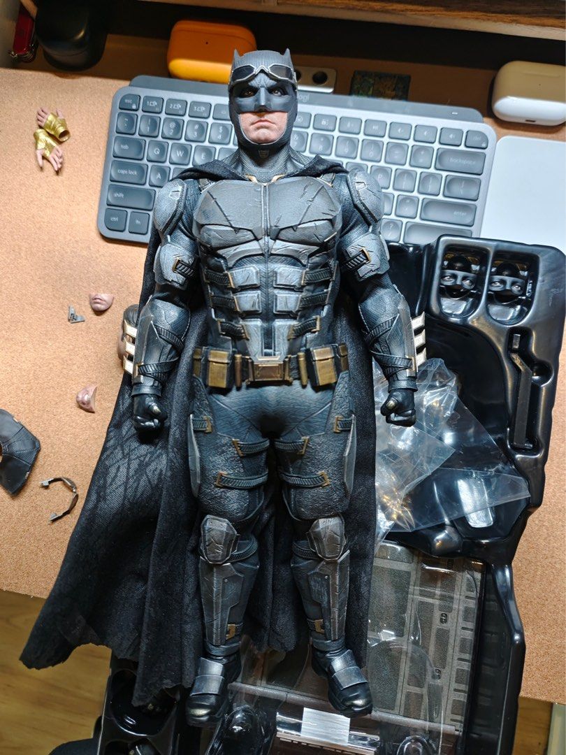 (FREE LOCAL POSTAGE) DC JUSTICE LEAGUE HOT TOYS 1/6 SCALE MMS432 BATMAN ...