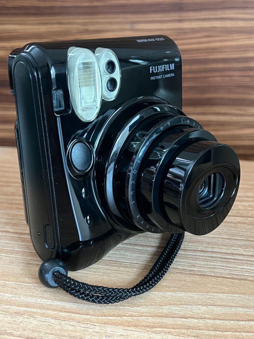 Fujifilm Instax Mini 50s Piano Black, Photography, Cameras on Carousell