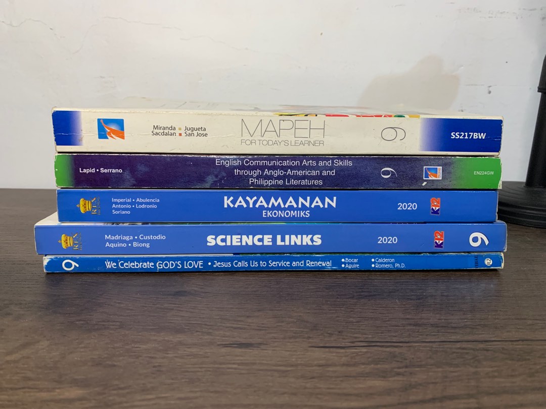 Grade 9 Books, Hobbies & Toys, Books & Magazines, Textbooks on Carousell