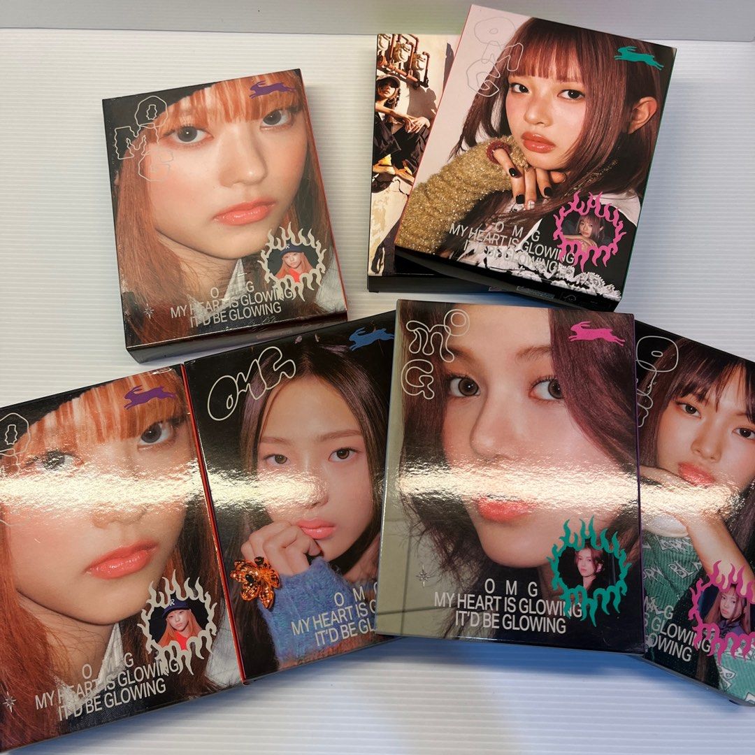 Haerin Sealed OMG album - ditto - with photocard - free 2 unsealed album - NEWJEANS , Hobbies ...