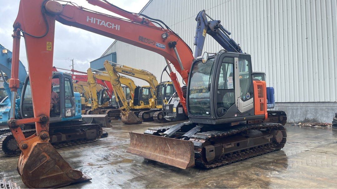Hitachi ZX135 with Dozer on Carousell