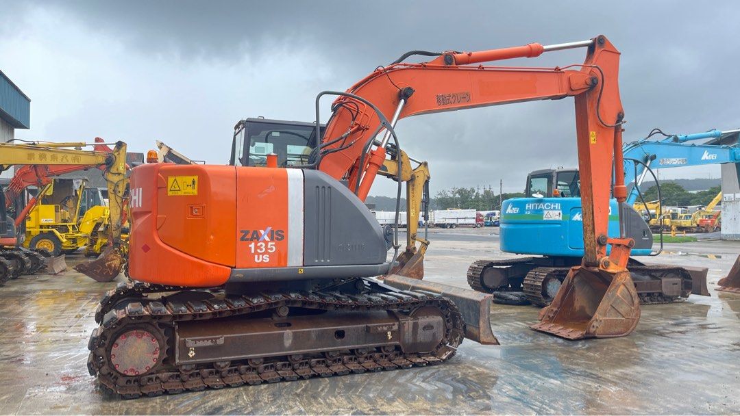 Hitachi ZX135 with Dozer on Carousell