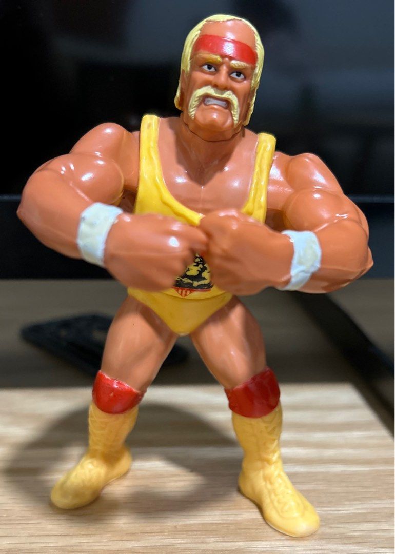 Hulk Hogan vintage toy Hasbro, Hobbies & Toys, Memorabilia ...