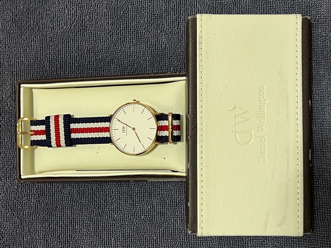 Jam Tangan DW Original, Fesyen Wanita, Jam Tangan di Carousell