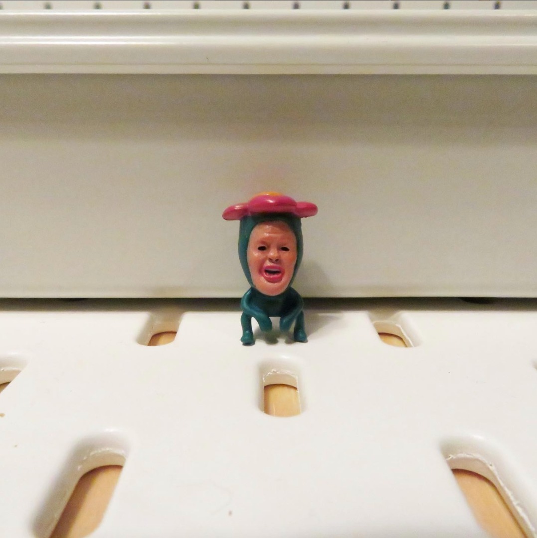 Japanese 日本 “Kobitos” character - small (8), Men's Fashion, Watches ...