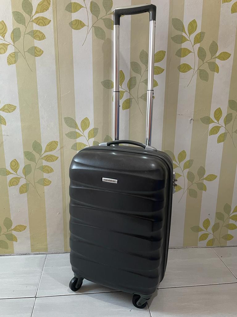 Koper Samsonite, Barang Mewah, Tas & Dompet di Carousell