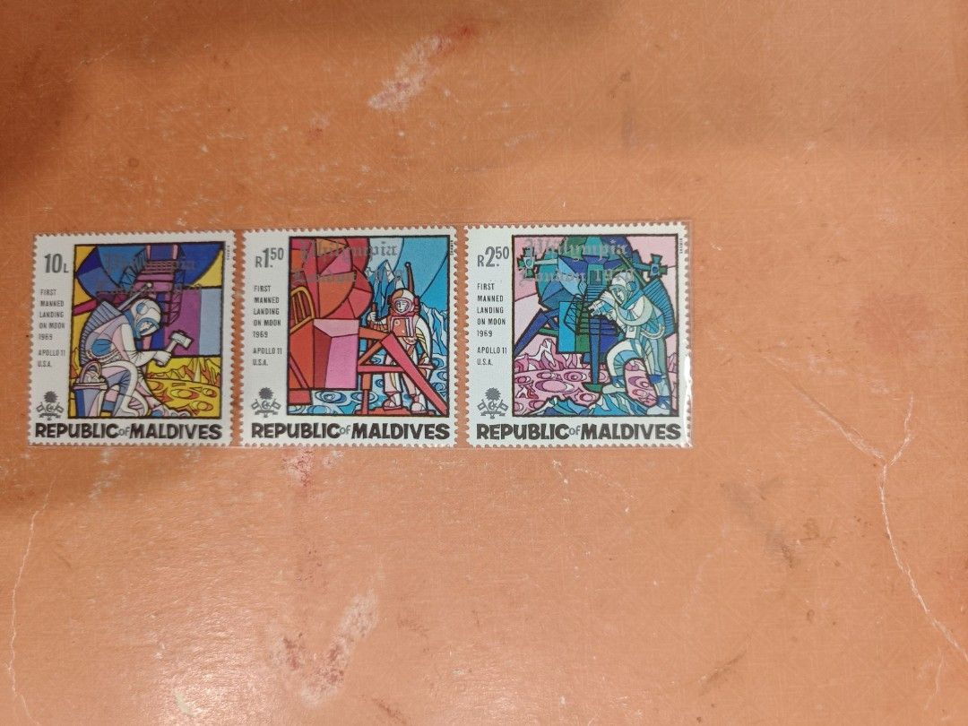 Maldives Stamps First Manned Landing on Moon, Hobbies & Toys ...