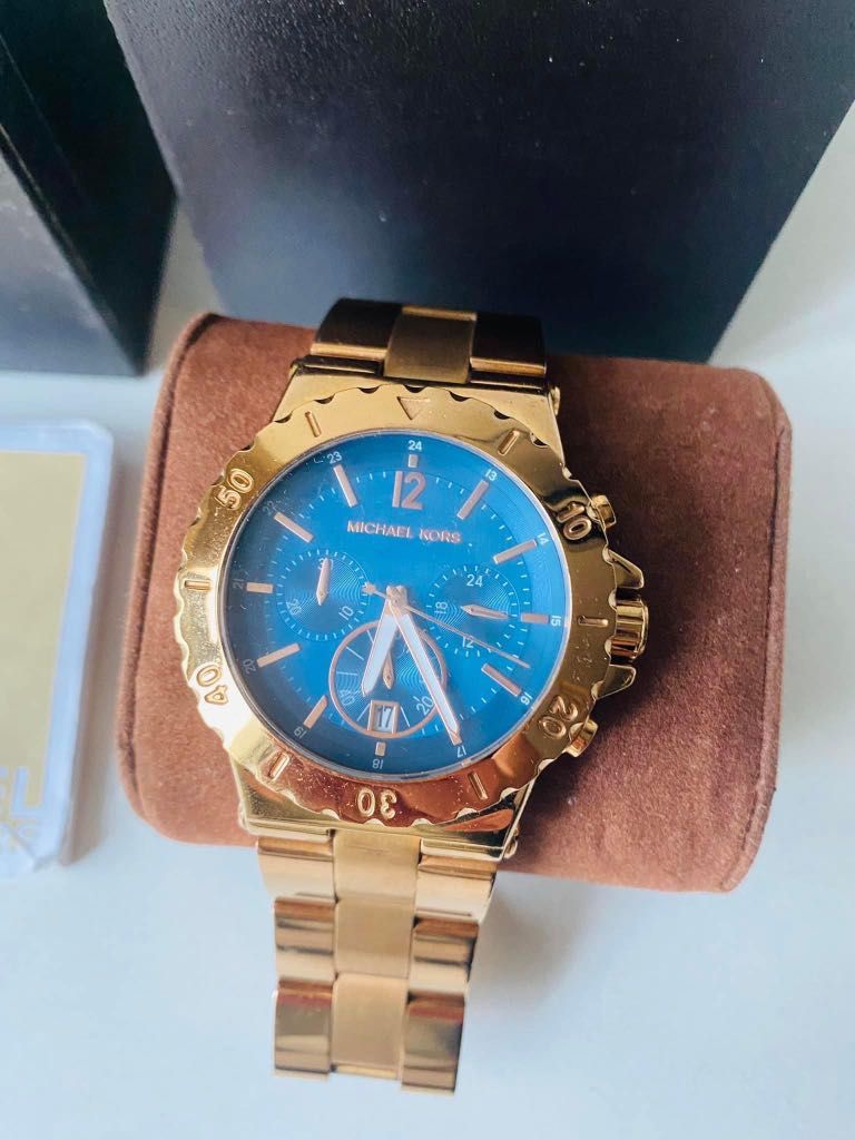 Michael Kors on Carousell
