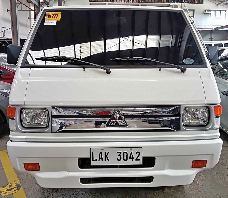 Mitsubishi l300 FB Dual AC 2.2 M/T LAK3042 on Carousell