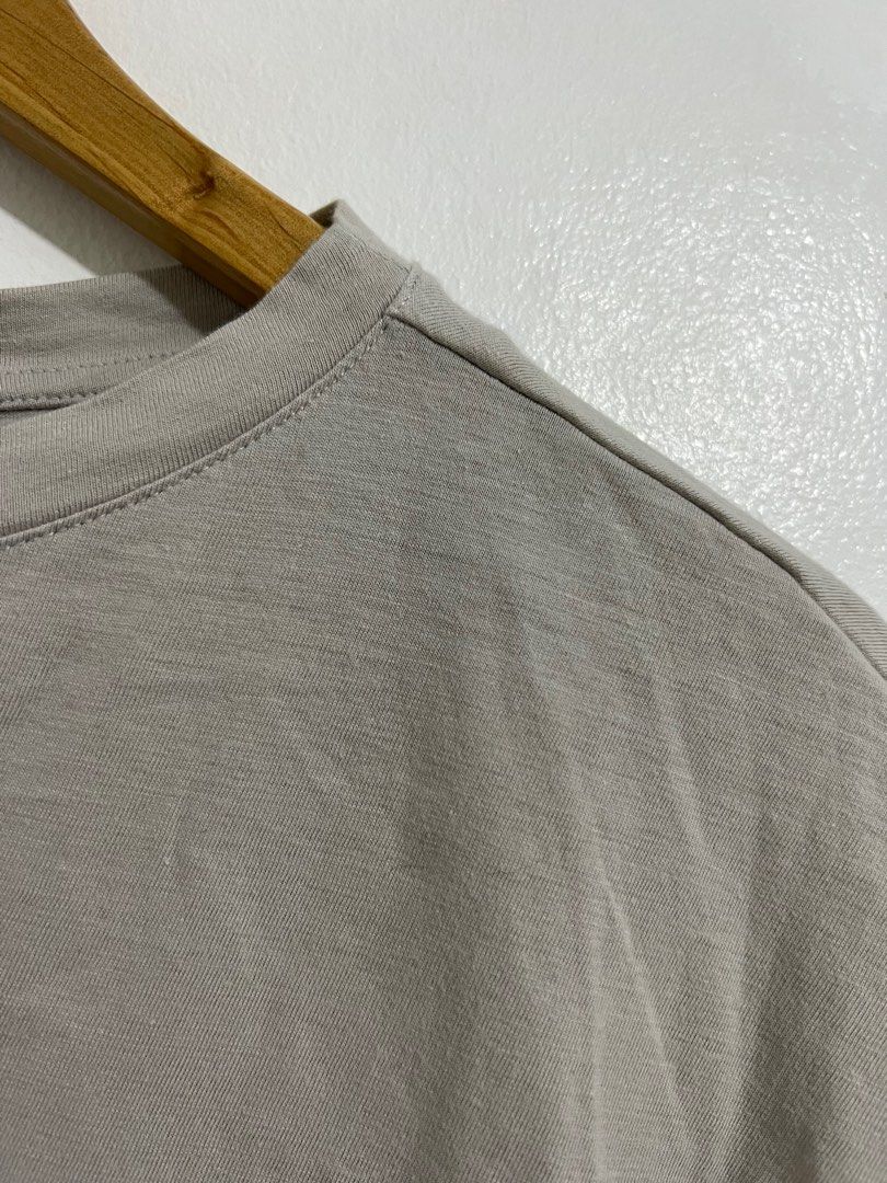 MUJI top, Women's Fashion, Tops, Blouses on Carousell