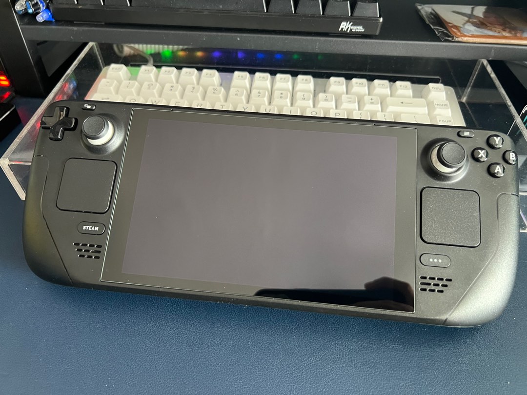 (Negotiable) 1 month old SteamDeck upgraded to 1TB, Video Gaming, Video ...