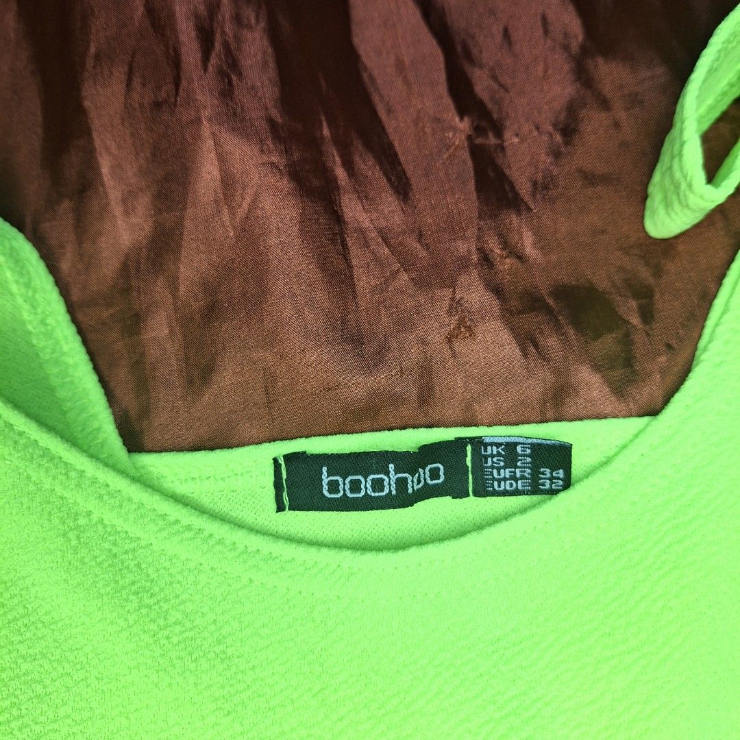 Neon green Sando crop on Carousell