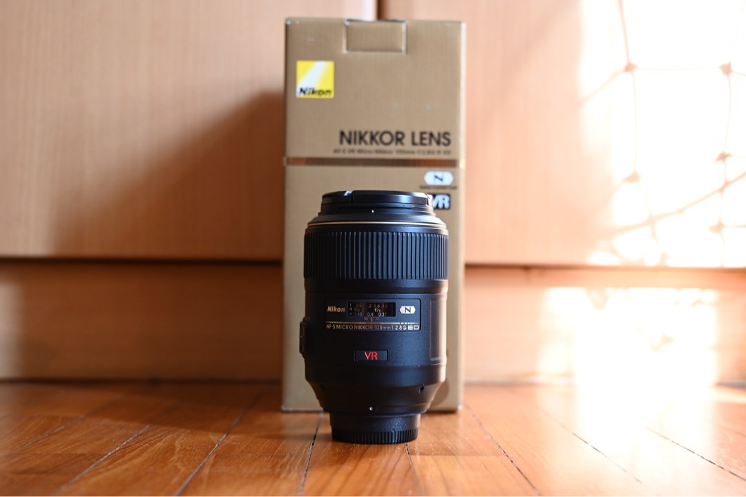 Nikon 105mm f2.8 Micro ED VR, Photography, Lens & Kits on Carousell